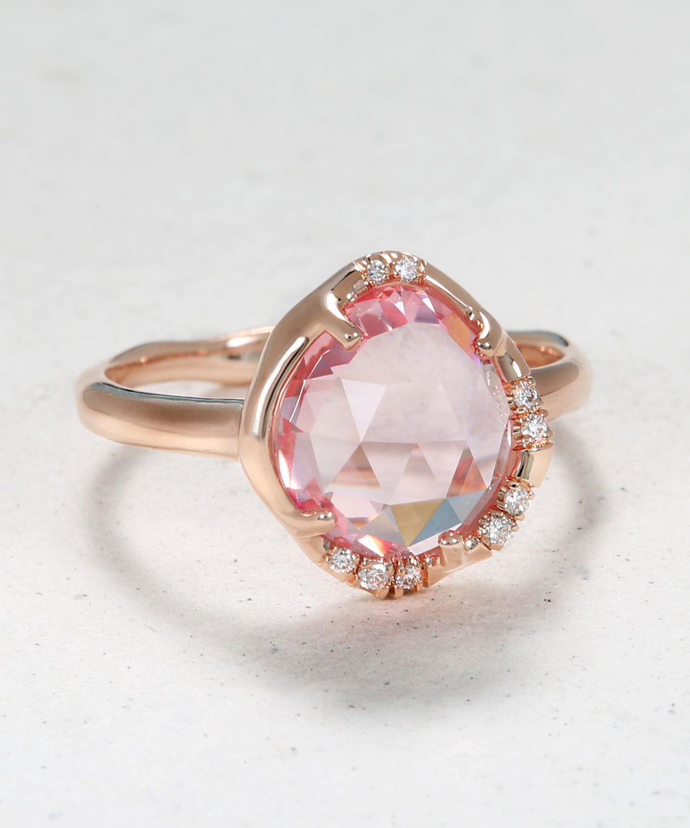 Aphenos Peachy Pink Sapphire Ring